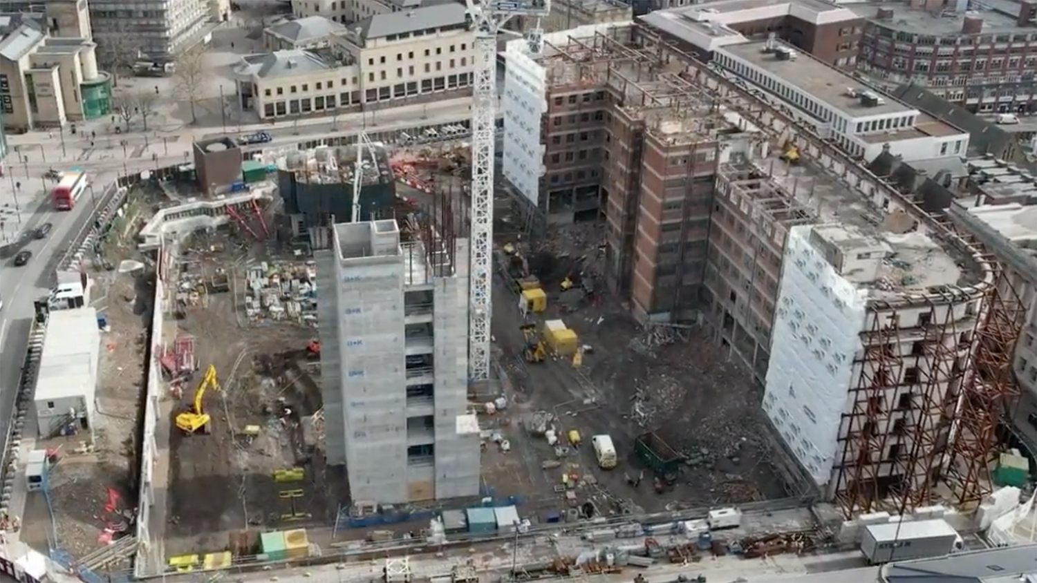 Facade retention during demolition works at historic office