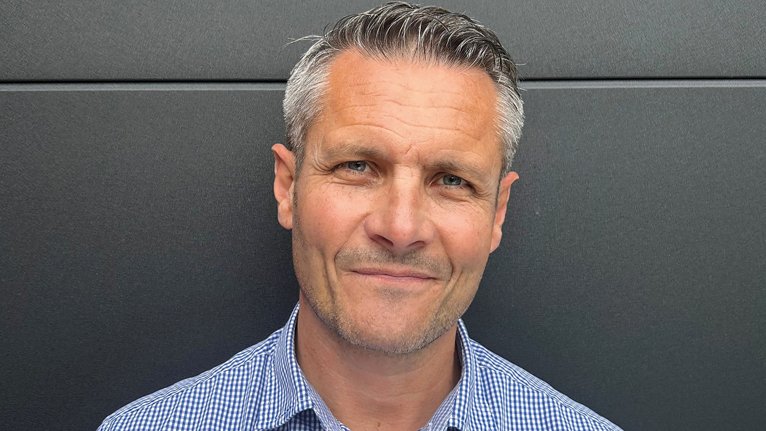 ‘No one knows everything; build trust in others better placed to deliver’